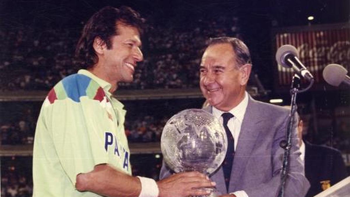 On this day: Imran Khan-led Pakistan overcomes England to seal World ...