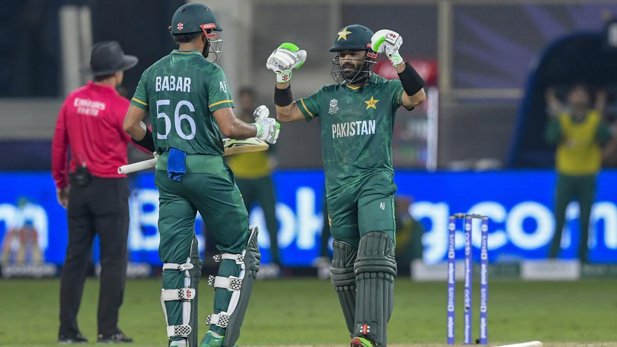 IND vs PAK: Pakistan beats India for the first time in a World Cup ...