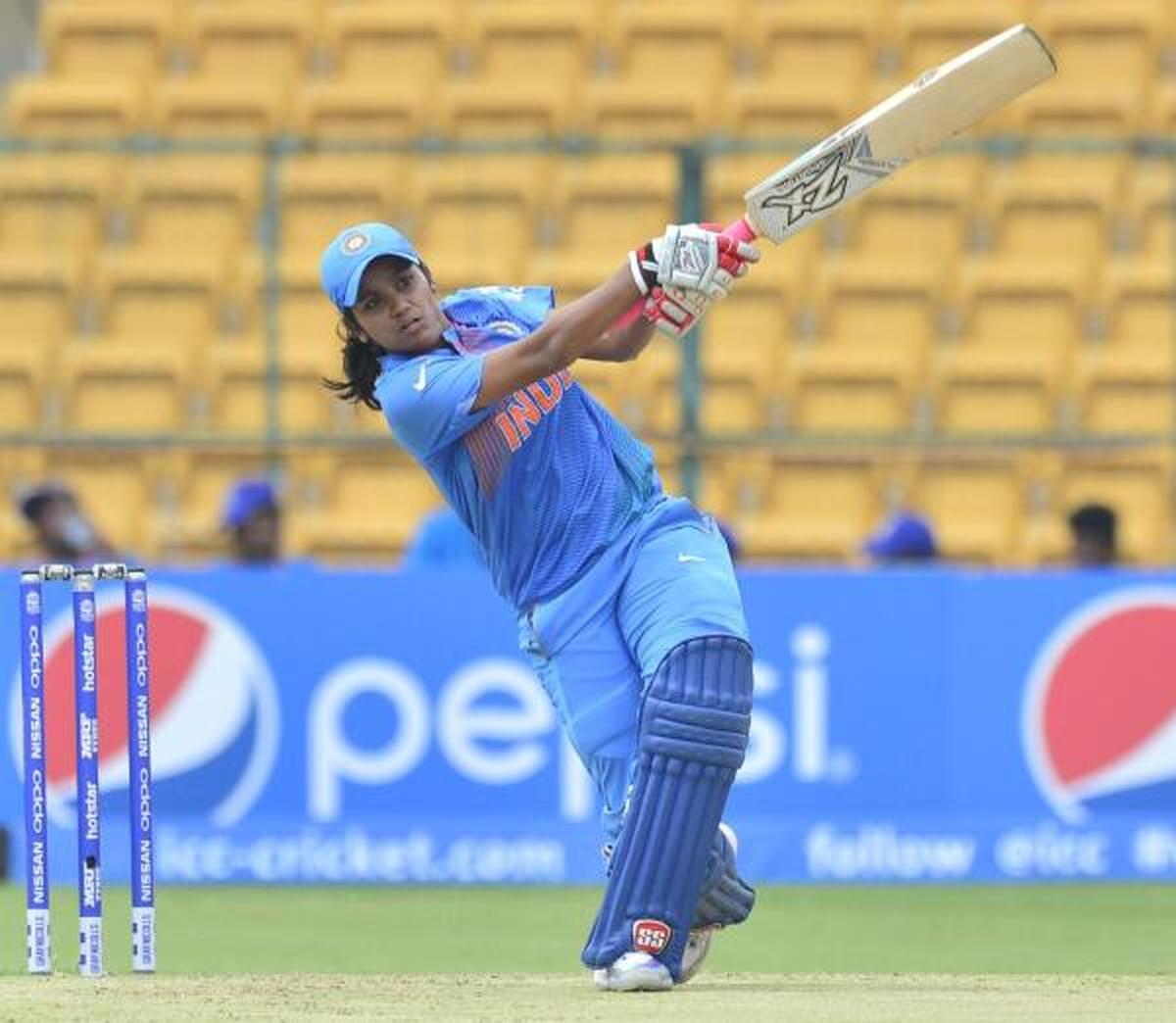 Vanitha Magazine August 2022 Second Issue