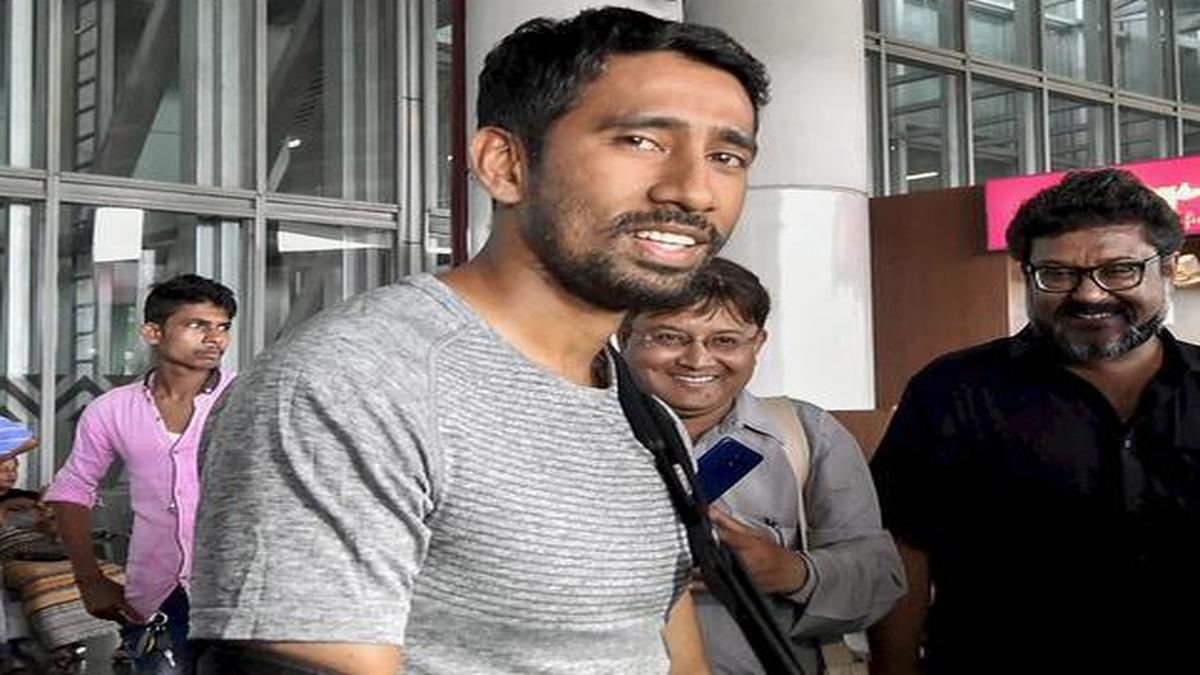 Saha returns to India, will begin rehab after three weeks - Sportstar