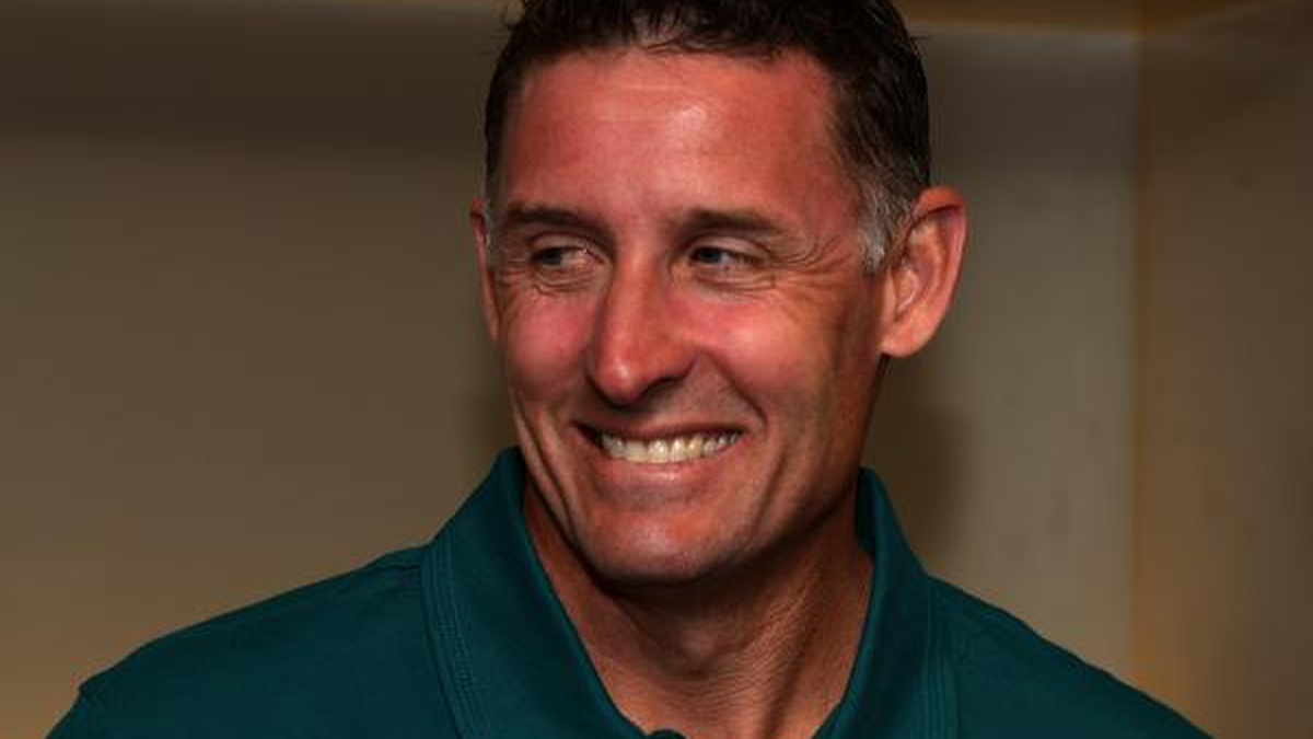 IPL 2021:Michael Hussey reaches Australia, Seifert to return to New ...