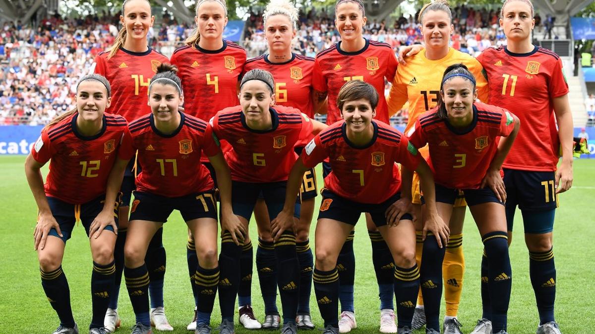 Spain footballers' strike suspended, pay negotiations to follow - Sportstar
