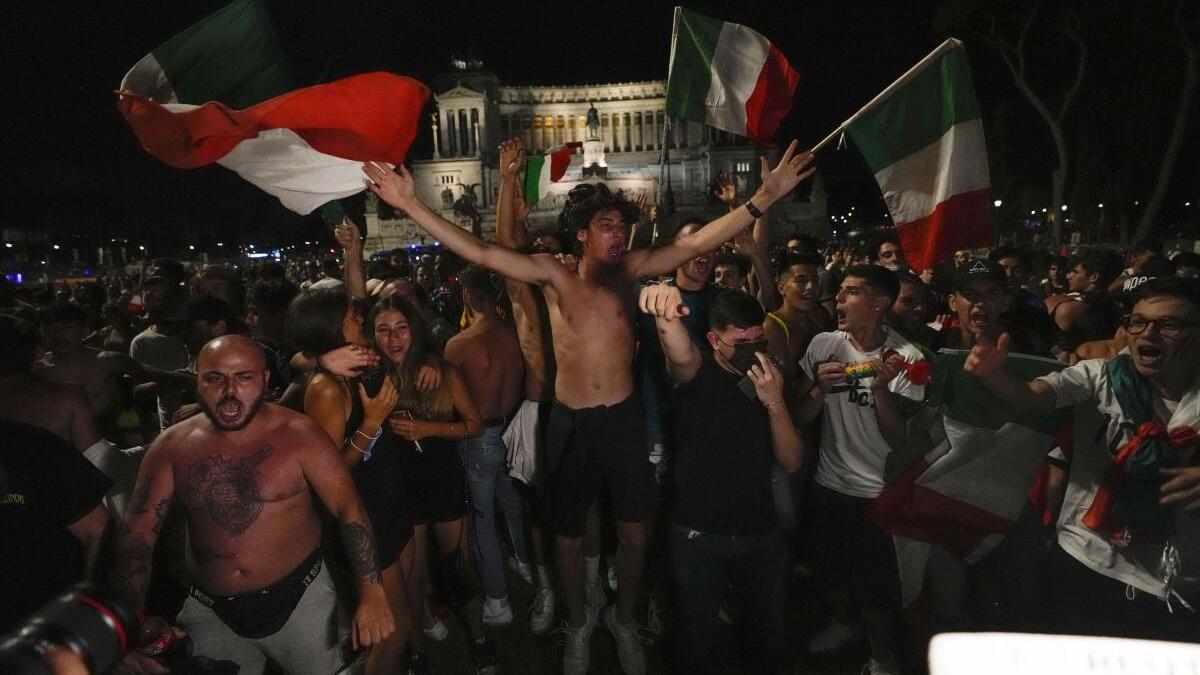 EURO 2020: Up to 1000 Italy fans to be flown to London for final ...