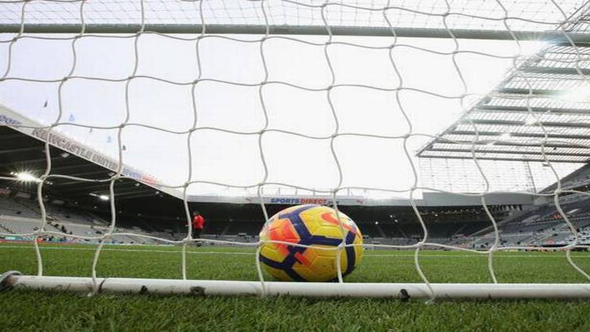 Midfielder Samuel Shashoua switches to US from England - Sportstar