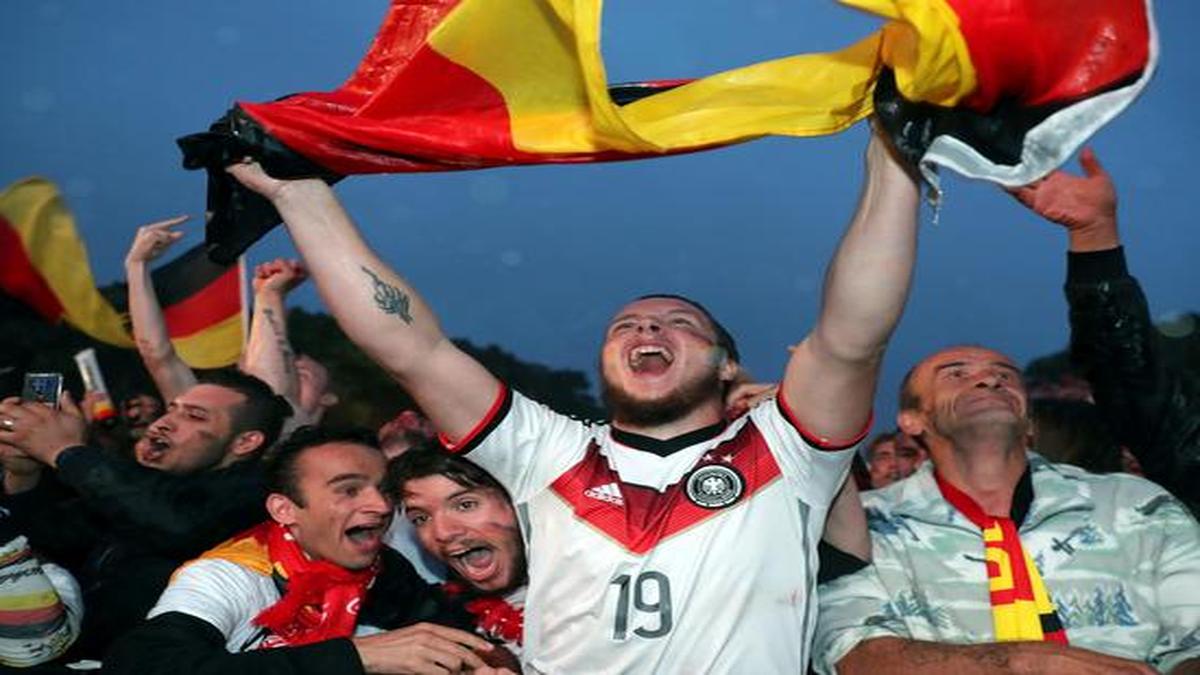 World Cup 2018: Fans dance in Berlin rain as Germany survives - Sportstar