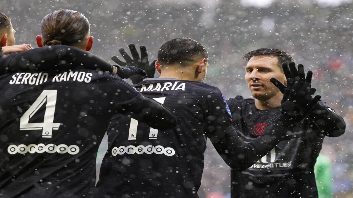 Messi runs the show as PSG wins 3-1 against 10-man St. Entienne - Sportstar