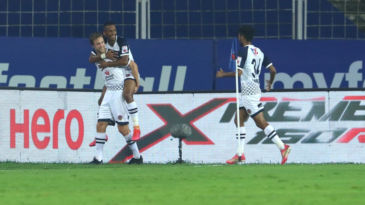 ISL 2020-21 Bengaluru FC vs SC East Bengal Highlights: Steinmann's strike sees BFC slip to ...