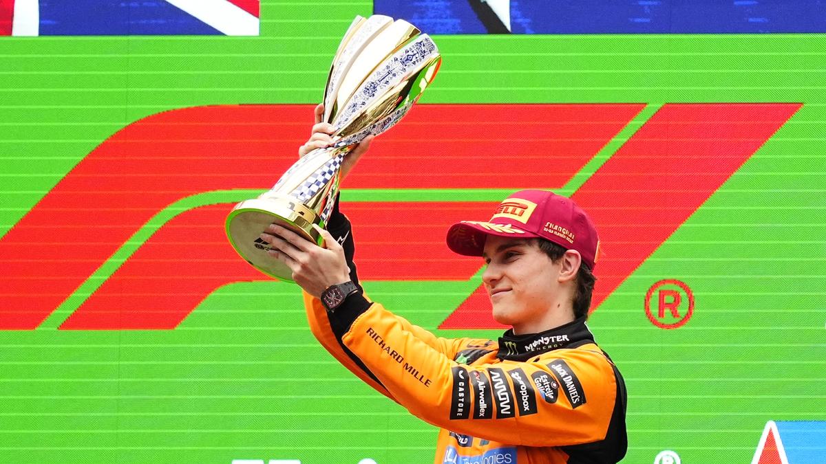F1 China GP 2025: Piastri wins Chinese Grand Prix, leads McLaren 1-2 ...