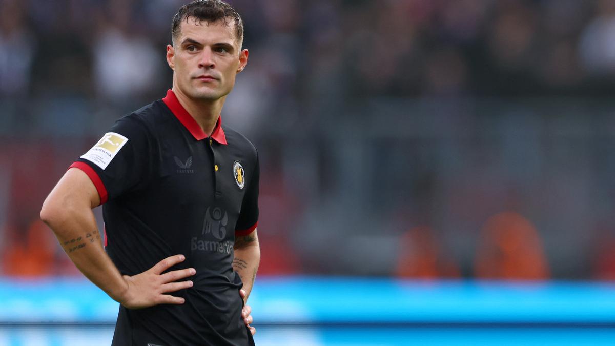 Bundesliga 2024-25: Leverkusen squanders two-goal lead to draw 2-2 ...