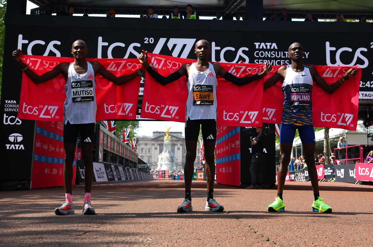 London Marathon 2025: Women’s winner Assefa breaks world record, Sawe ...