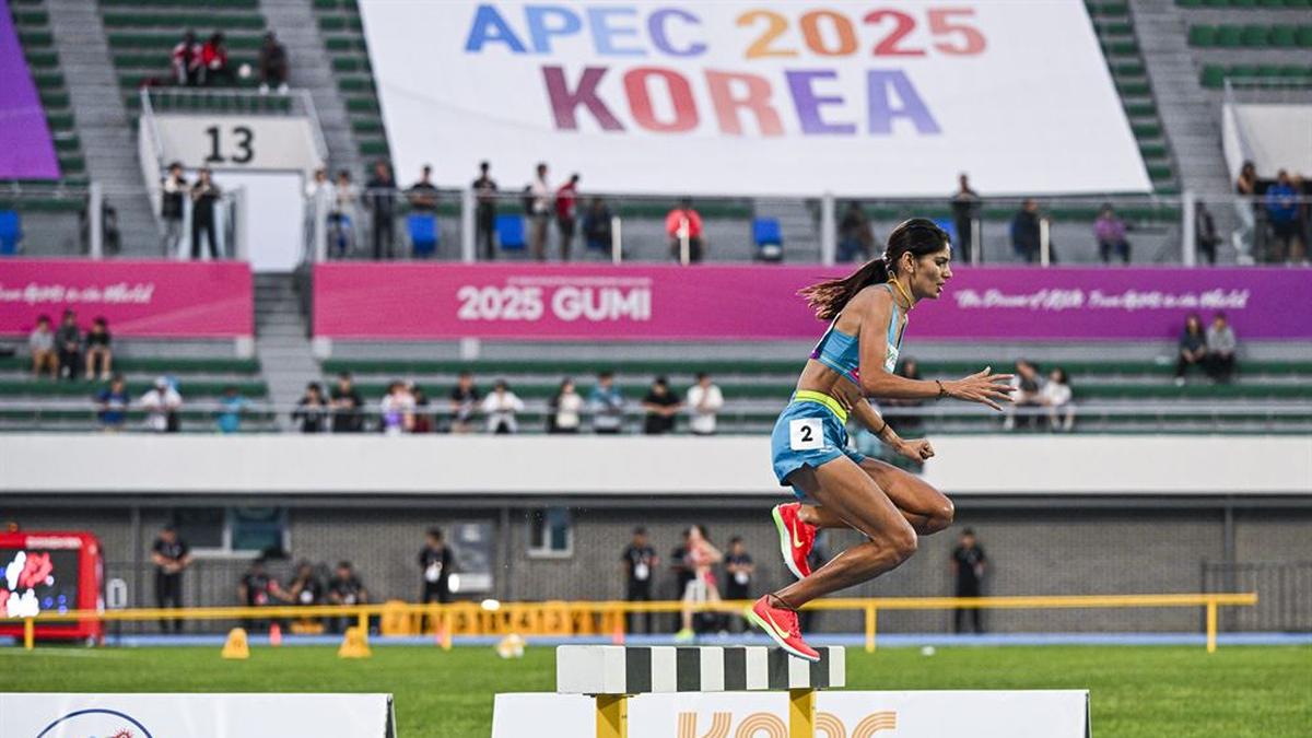 Parul Chaudhary sets national record with silver in 3000m Steeplechase at 2025 Asian Athletics ...