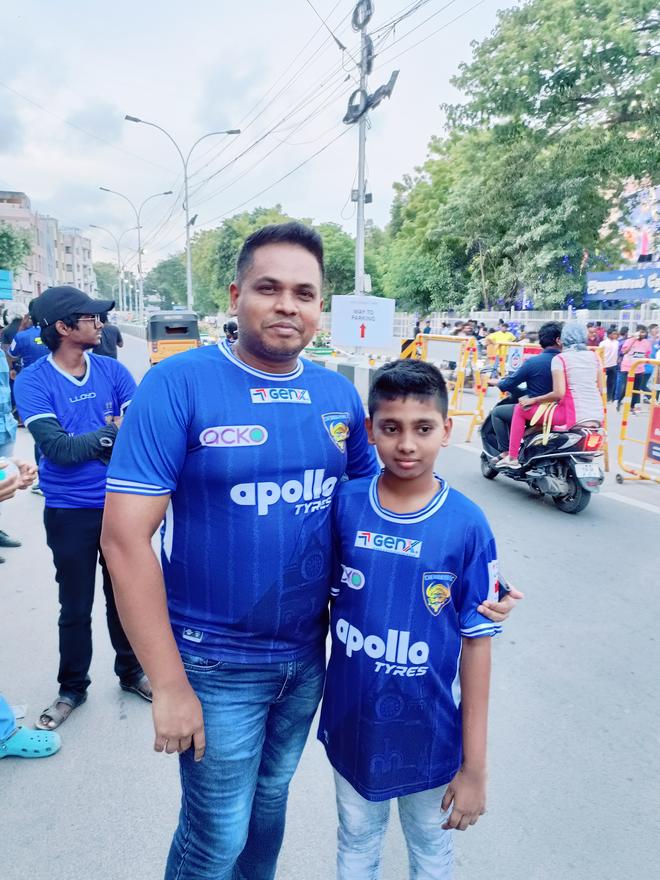 Chennaiyin FC fans pump up the volume as ISL action returns to city ...