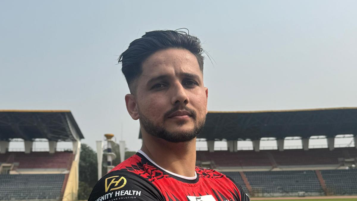 ISL 2024-25: Former Mohun Bagan defender Sumit Rathi joins NorthEast ...