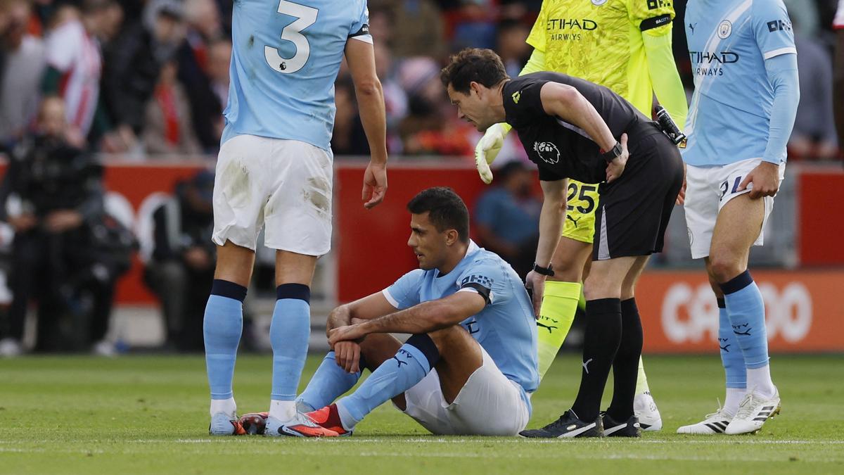 Rodri injury update: Man City midfielder out of Spain squad for World ...