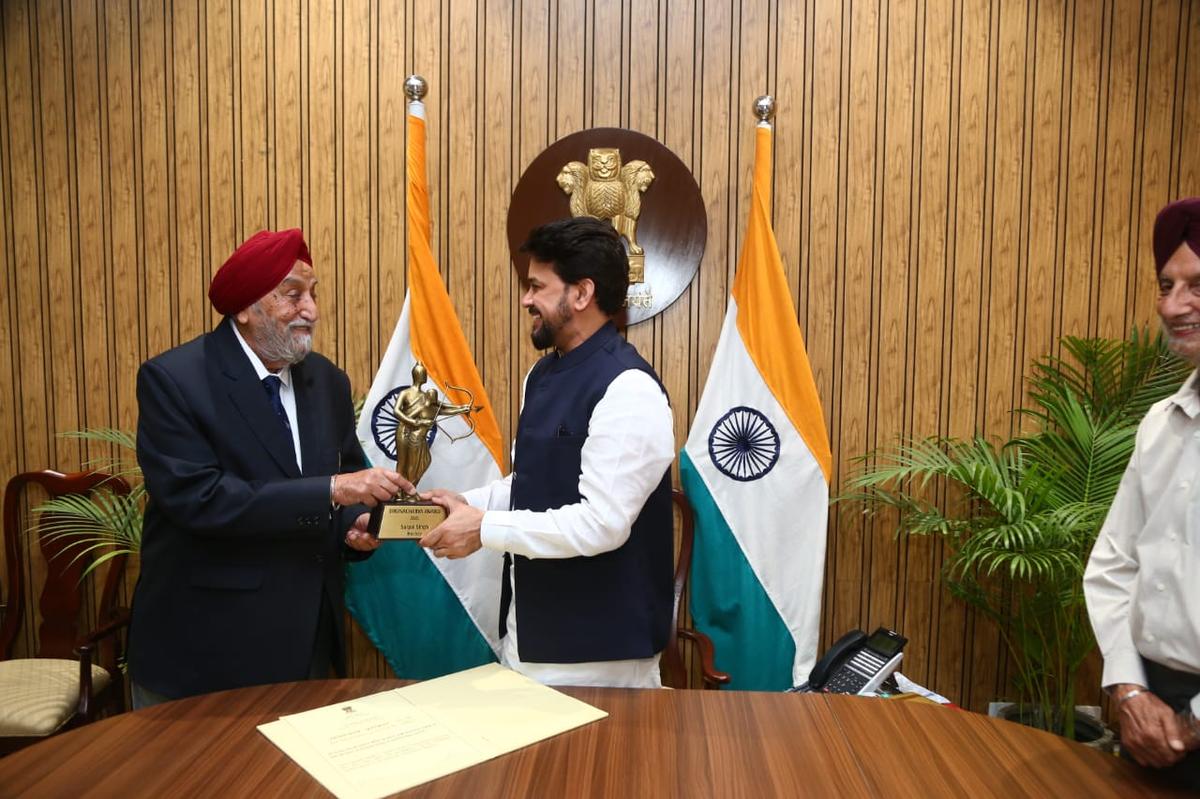 Men’s hockey team is relatively well-balanced in comparison to women’s ...