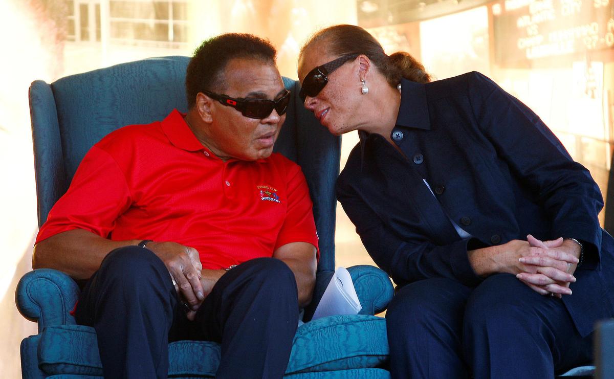 Muhammad Ali’s family reflects on the champion boxer’s legacy 10 years ...