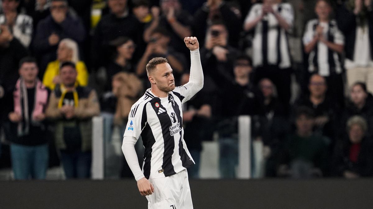 Serie A 2024-25: Juventus edges past Lecce with 2-1 victory to leave ...