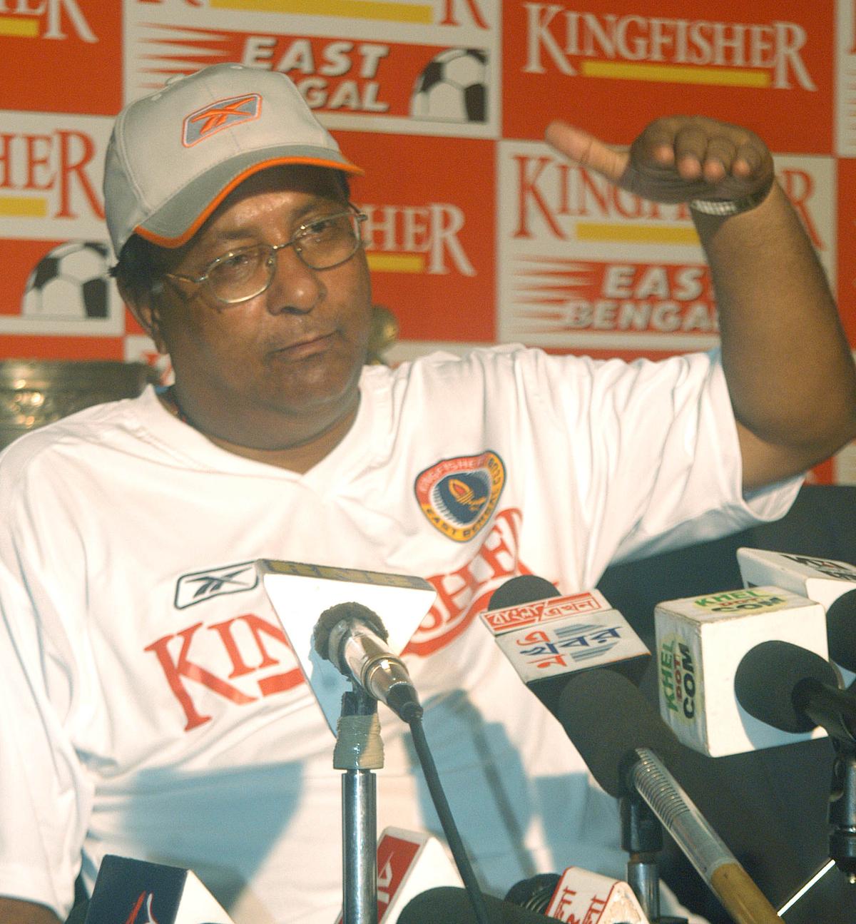 Pele and Shane Warne to Subhash Bhowmick - Sports icon who died in 2022 ...