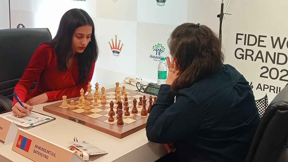 FIDE Women’s Grand Prix: Humpy beats Zhu, takes sole lead; Divya edges past Batkhuyag - Sportstar
