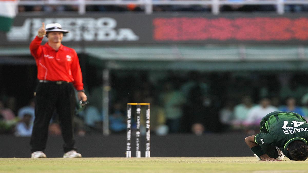India vs Pakistan in World Cup: How hard is it to umpire an Ind vs Pak ...