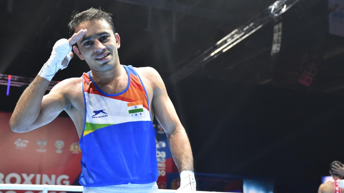 Amit Panghal first Indian boxer to enter Worlds final, bronze for ...