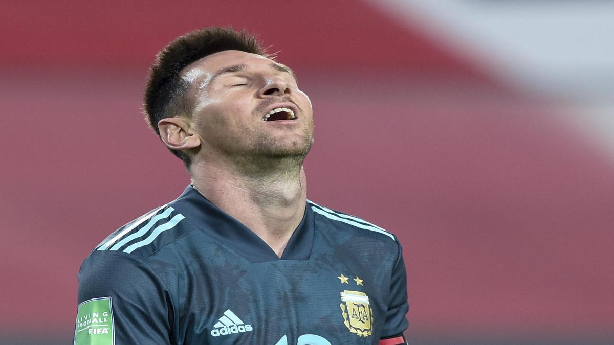 Barcelona coach defends Lionel Messi’s ‘angry outburst’ - Football News ...