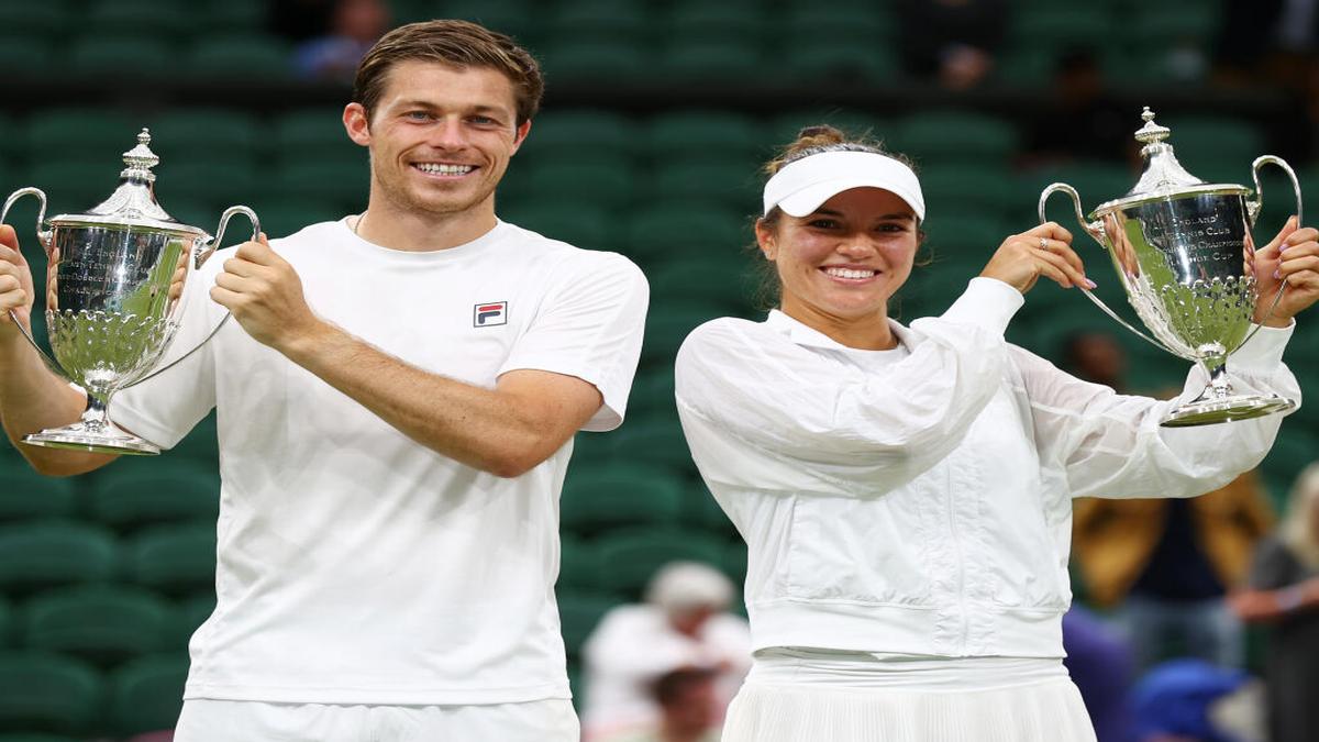 Wimbledon: Neal Skupski, Desirae Krawczyk win mixed-double title ...