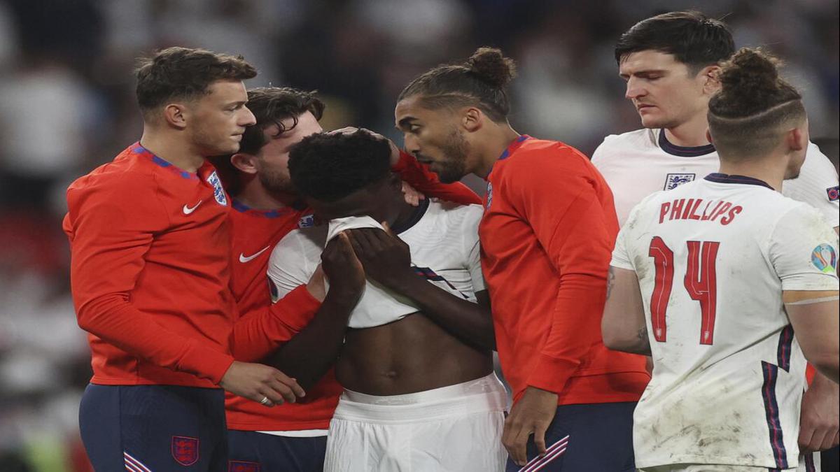 Bukayo Saka strong enough to handle racist abuse - Arteta - Sportstar