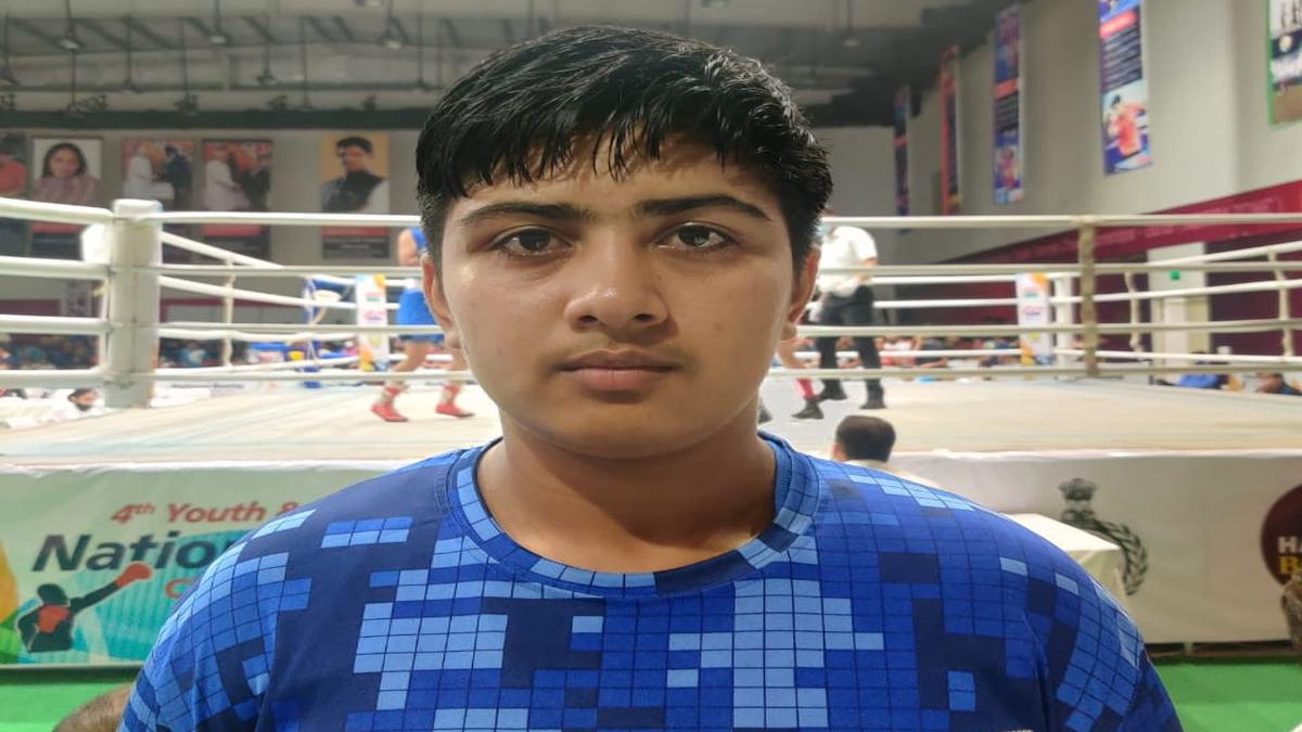 Youth Boxing Championship: Deepika beats world champion Alfiya Pathan ...