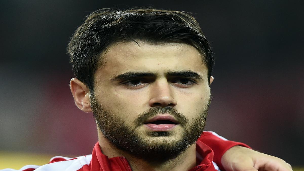 Former Galatasaray and Turkey defender Calik killed in car crash ...