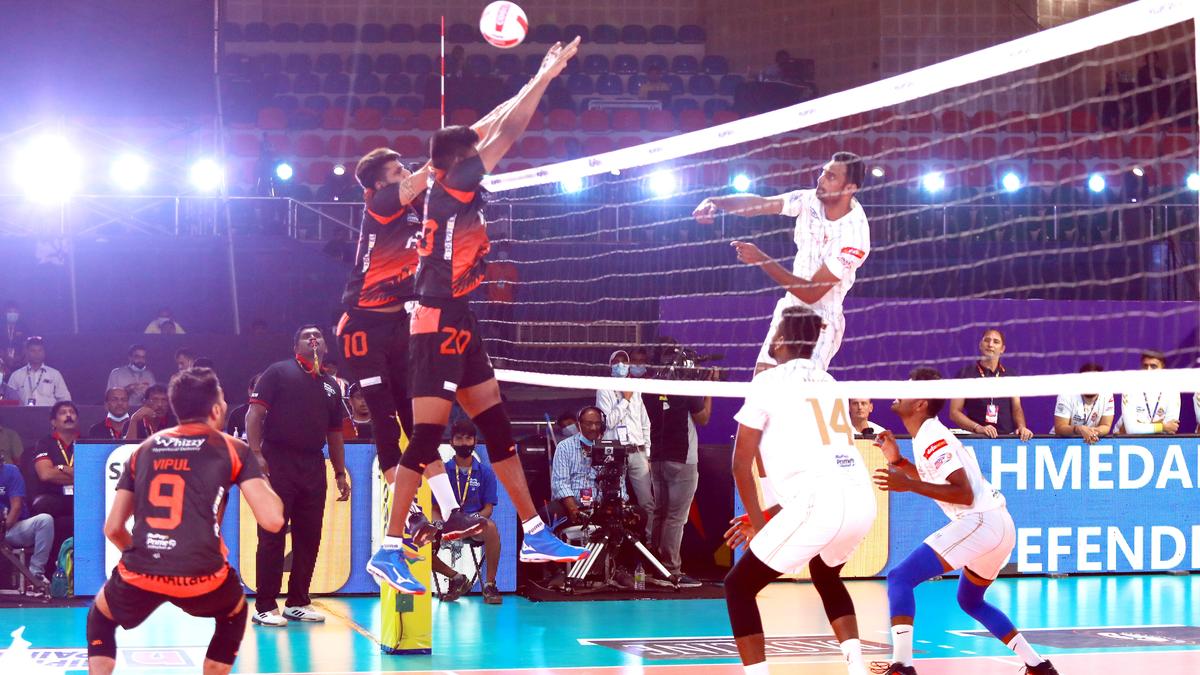 Prime Volleyball PVL 2022 Semifinal 1 Highlights: Shon T John helps ...