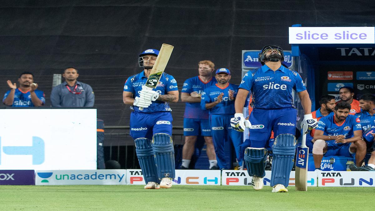 LSG vs MI, IPL Updates: Mumbai Indians opts to bowl, Mohsin replaces ...