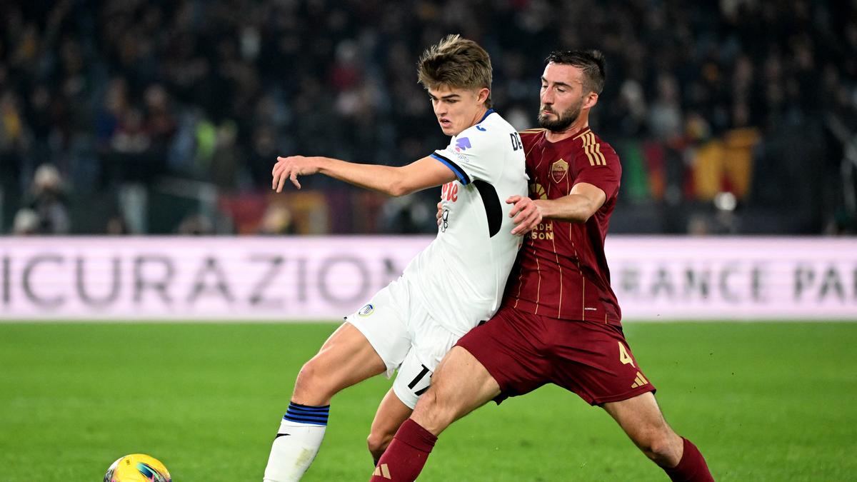 Ranieri welcomed warmly in first home game since Roma return, fans show ...