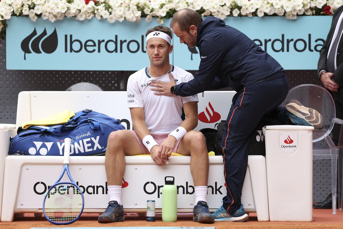Madrid Open 2025: How Casper Ruud fought on painkillers, saved 15 break ...