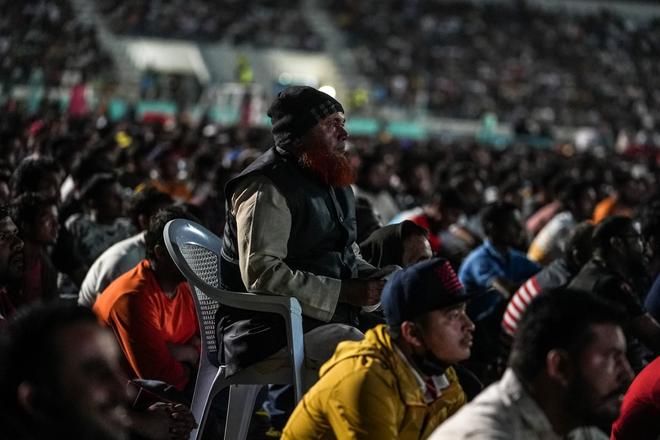 In pictures: Qatar’s migrant workers enjoy FIFA World Cup on the cheap ...