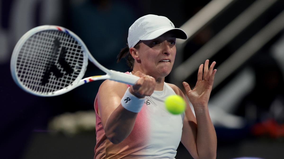 Qatar Open 2025: Swiatek beats Noskova to advance to quarterfinals ...
