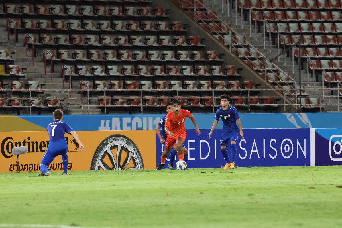 AFC U-17 Asian Cup: Super-sub Reimov nets winner as India loses 0-1 to ...