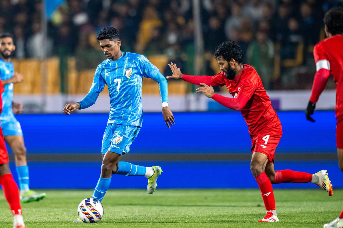 Chhetri scores on return as India beats Maldives to win a football ...