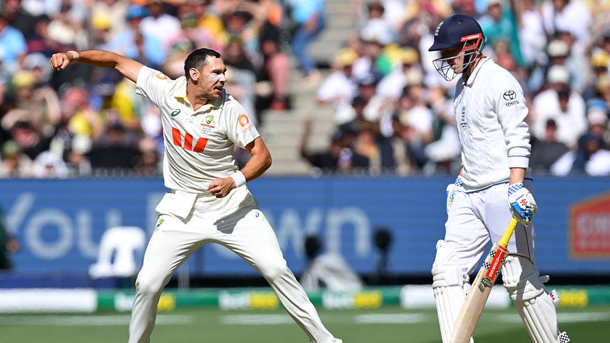 AUS vs ENG, 4th Test Live Score: England stumbles in pursuit of ...