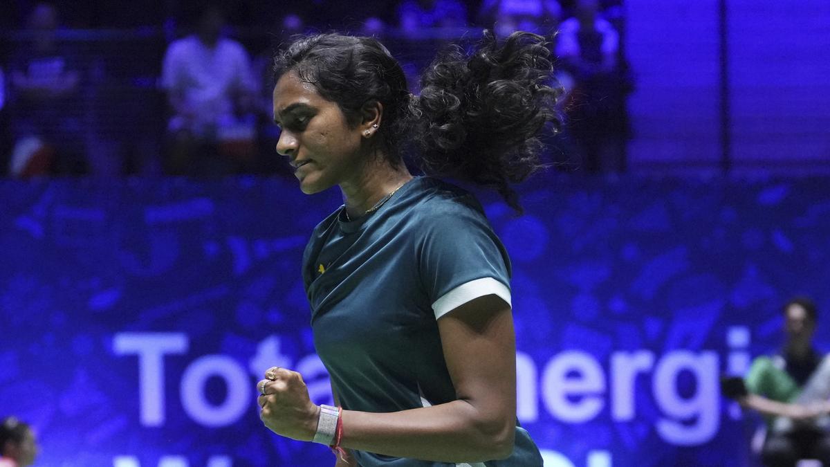 Sindhu, Dhruv-Tanisha pair reach BWF Badminton World Championships 2025 ...