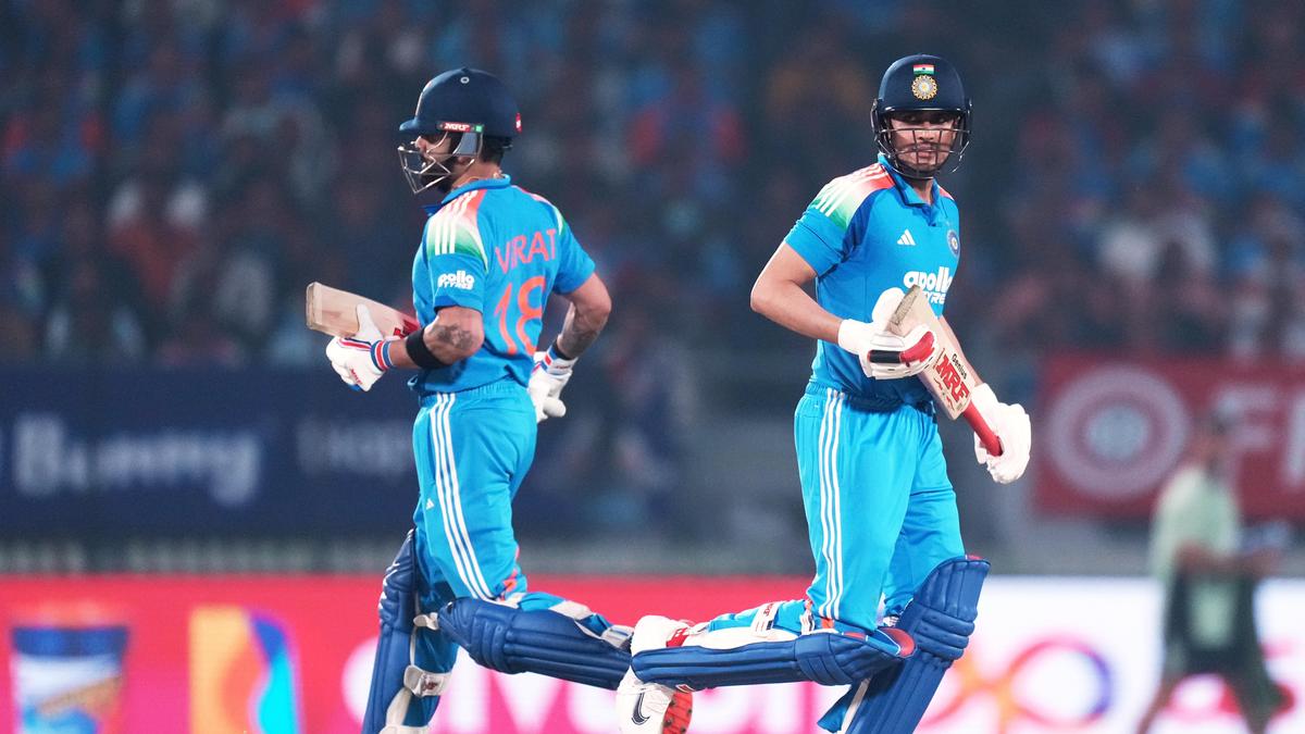India vs New Zealand Live Score 1st ODI Updates: Gill, Kohli at crease ...