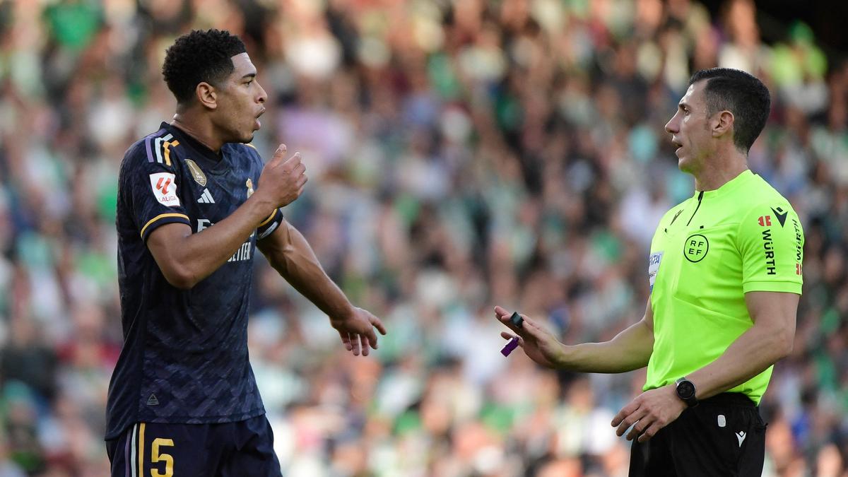 Spanish officials ‘very tired’ of Barca referee scandal case - Sportstar