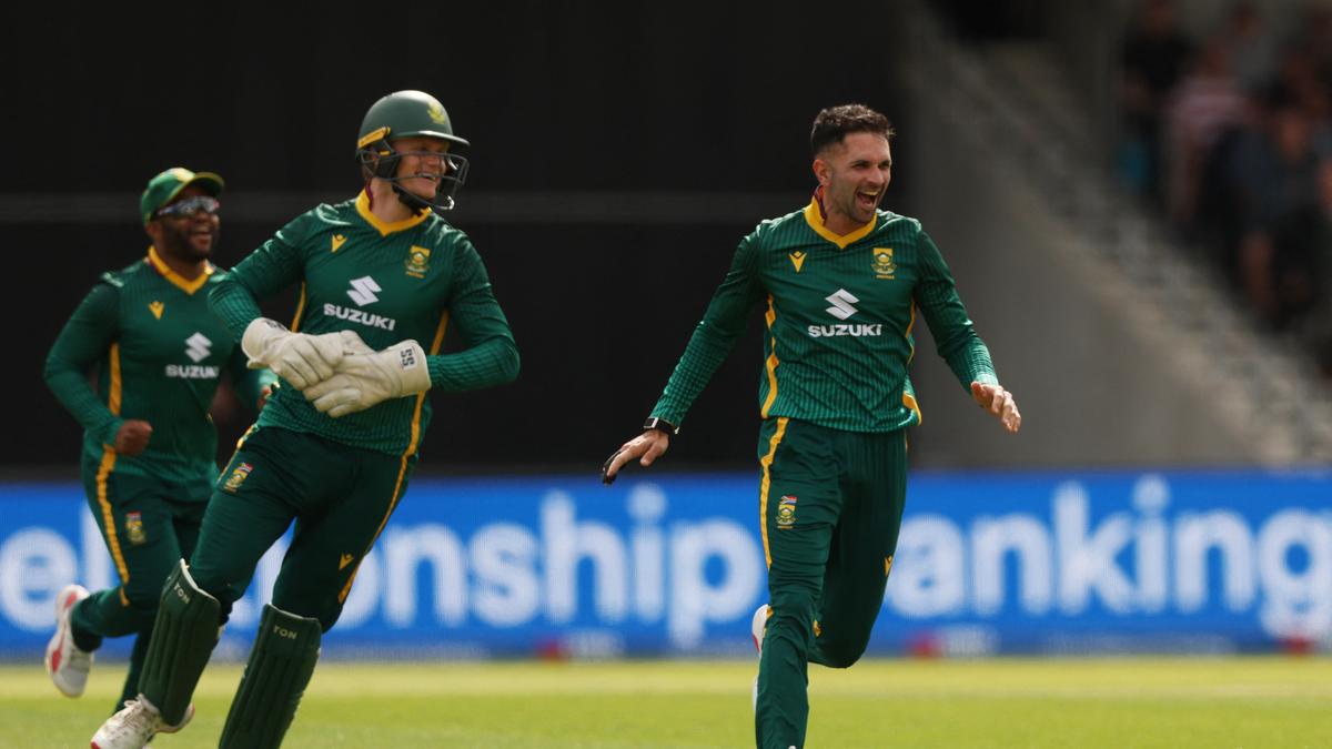 ENG vs SA Highlights, 1st ODI: South Africa wins by seven wickets after bowling out England for ...