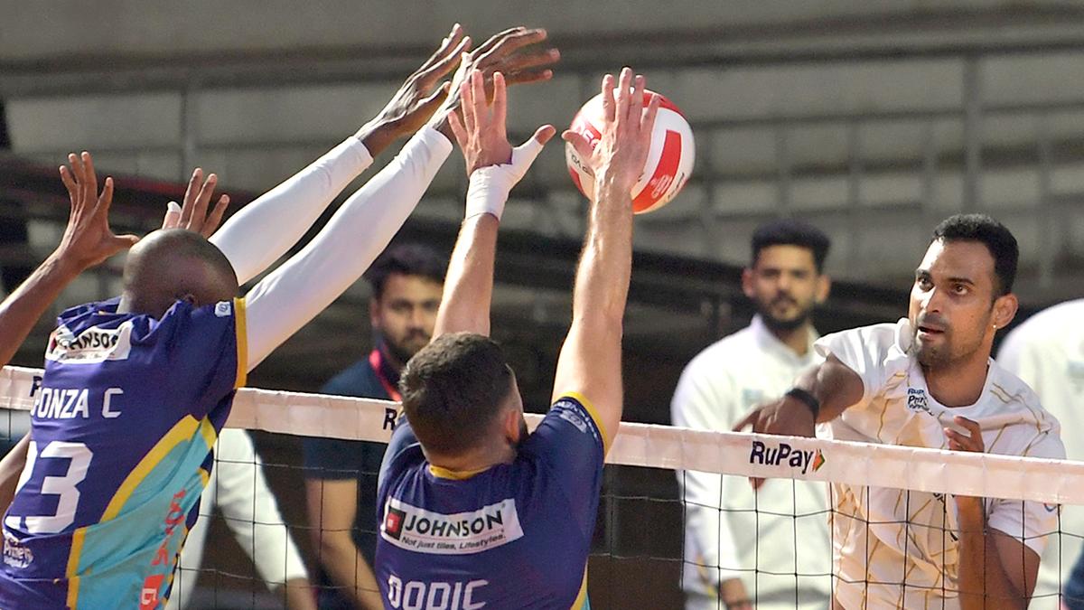 PVL 2024, Super 5s: Ahmedabad Defenders stuns table-topper Calicut ...