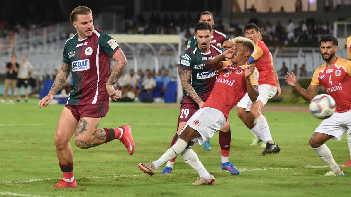 East Bengal vs Mohun Bagan Highlights: EBFC v MBSG; Mariners win IFA ...