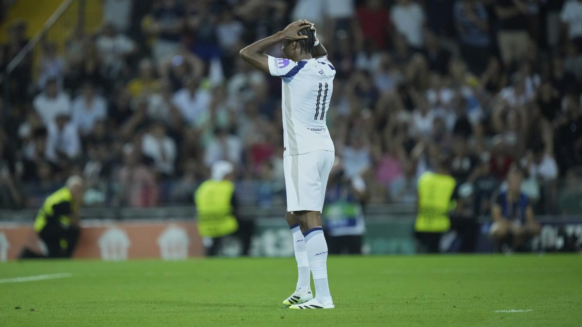 Spurs coach Thomas Frank calls on Spurs fans to support Mathys Tel ...