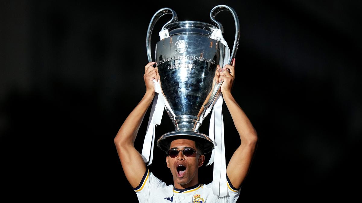 Jude Bellingham wins UEFA Champions League 2023/24 young player of the ...