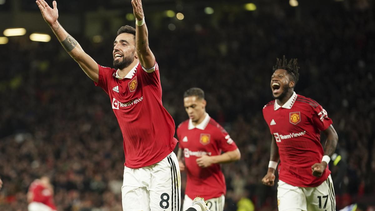 Fred, Bruno Fernandes strike as scintillating United outclasses Spurs ...