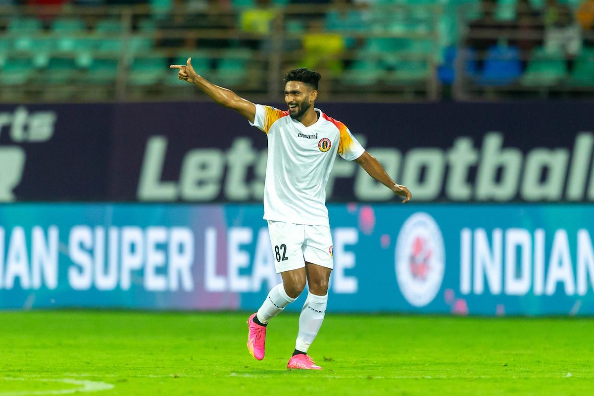 ISL 2024-25: Peprah spoils East Bengal’s party, earns 2-1 win for Kerala Blasters in Kochi ...