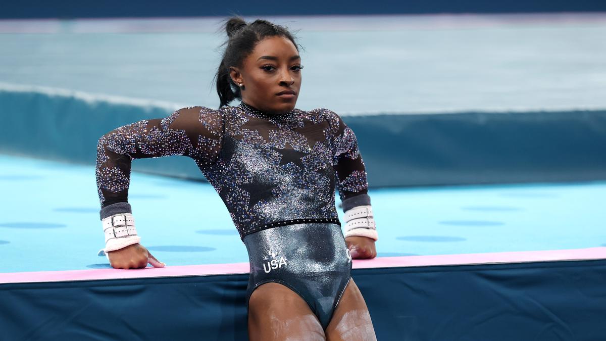 Paris 2024 Olympics: Simone Biles competes in qualifying round despite ...